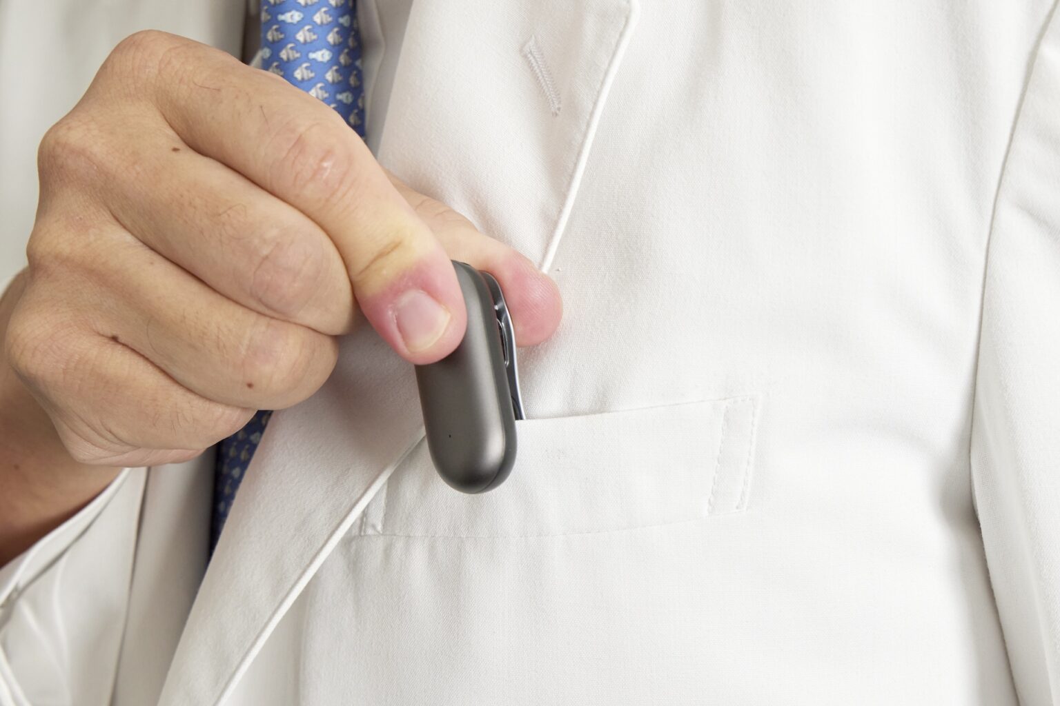 Plaud NOTEとPlaud NotePinの違いを徹底比較【全16項目】